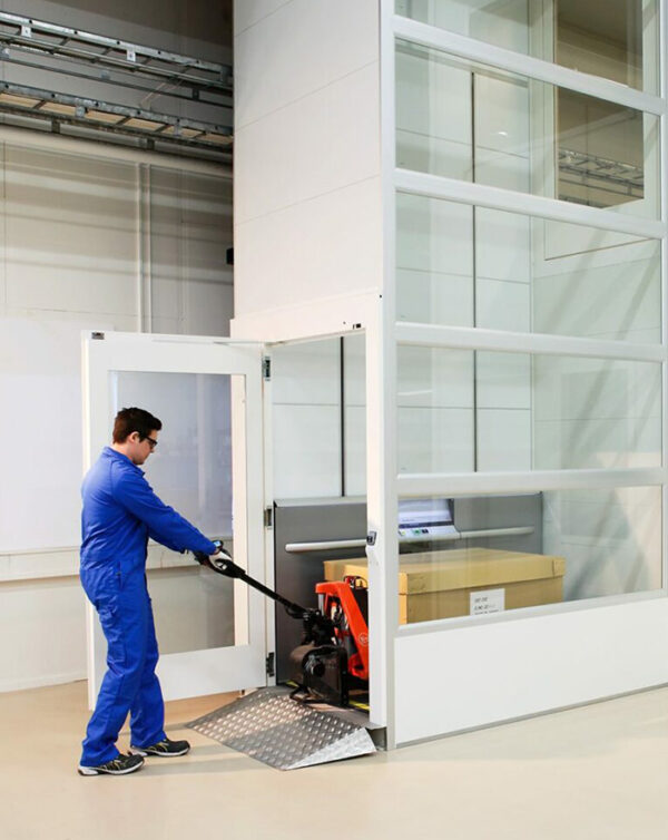 Cibes A8000 - Apex Lifts